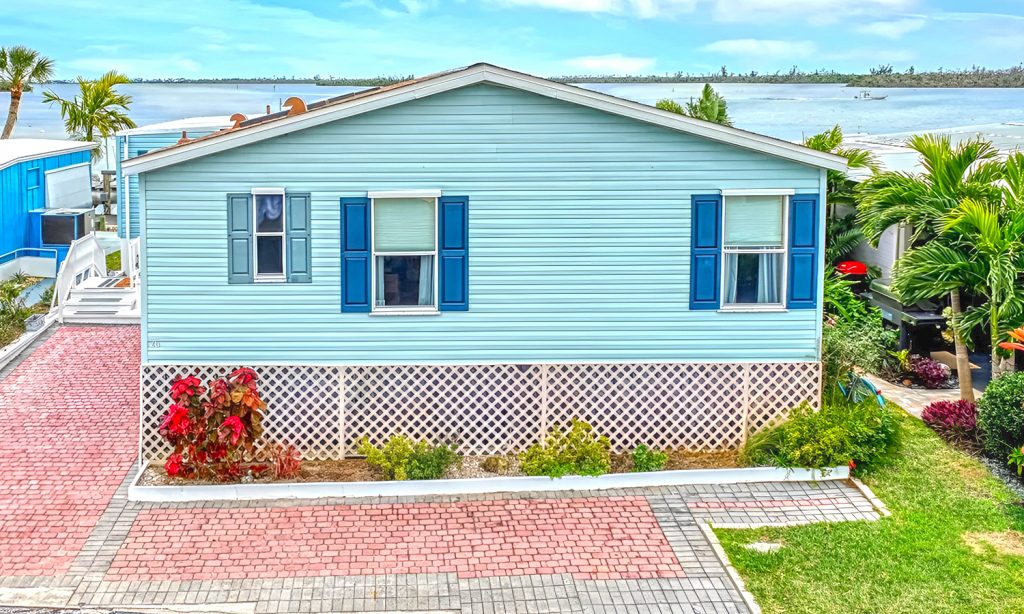 10 Blue Mobile Home Exterior Vinyl Siding Colors