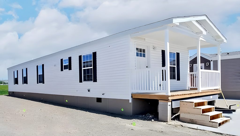 10 White Mobile Home Exterior Ideas