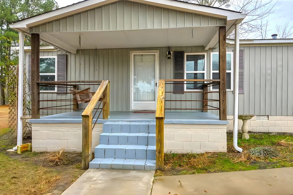 15 Farmhouse Mobile Home Exterior Ideas
