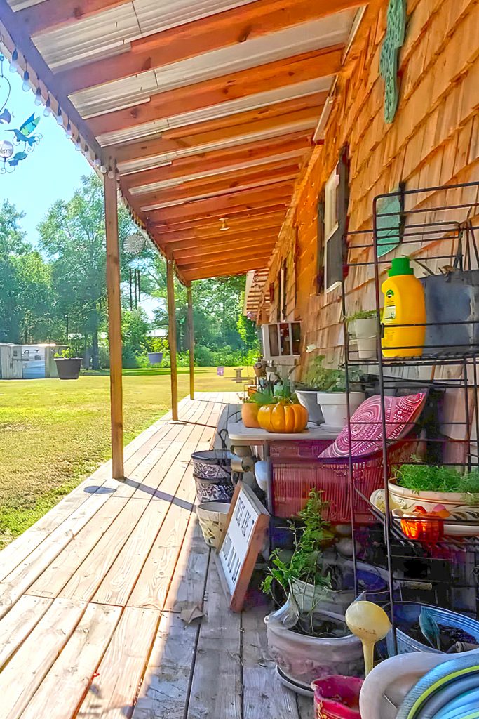 This 1977 Mobile Home Remodel Is Rustic Fabulous