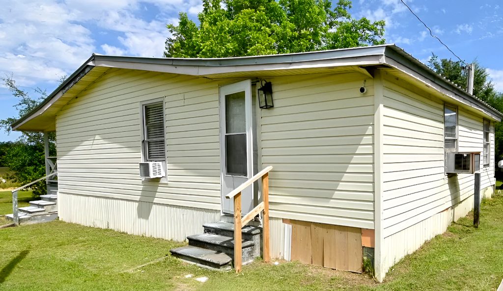 10 Cheapest Ways to Heat Your Mobile Home