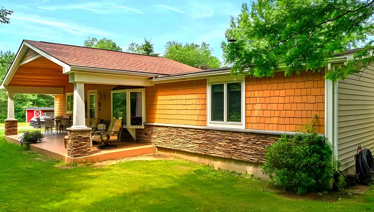 12 Ideas to Make Your Mobile Home Outdoor Look Like a Traditional House!