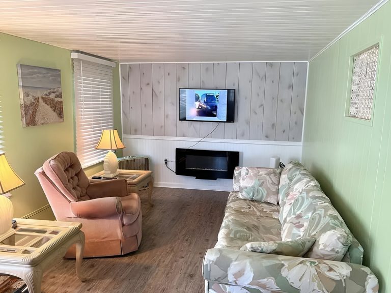 25 Mobile Home Decorating Ideas