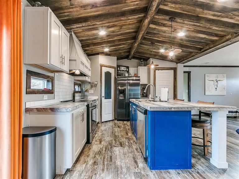 Double Wide Kitchen: Modern Farmhouse Style Ideas