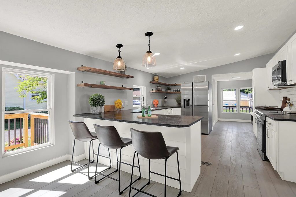 How to Give Your Mobile Home Kitchen a Farmhouse Makeover