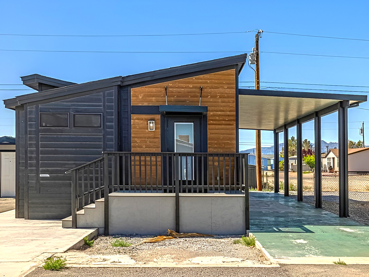 25 Modern Mobile Home Exterior Ideas to Enhance Curb Appeal