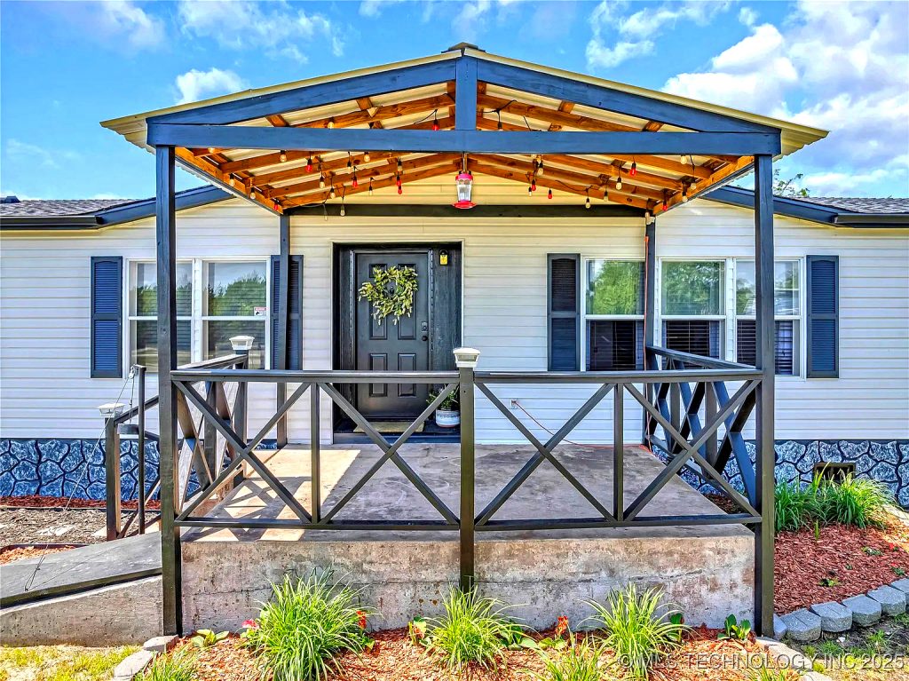 25 Modern Mobile Home Exterior Ideas to Enhance Curb Appeal