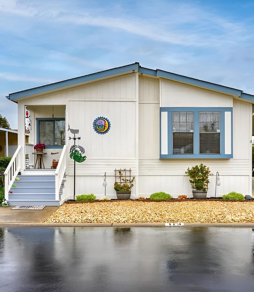 10 Tips for Selecting Double Wide Mobile Home Exterior Color Schemes