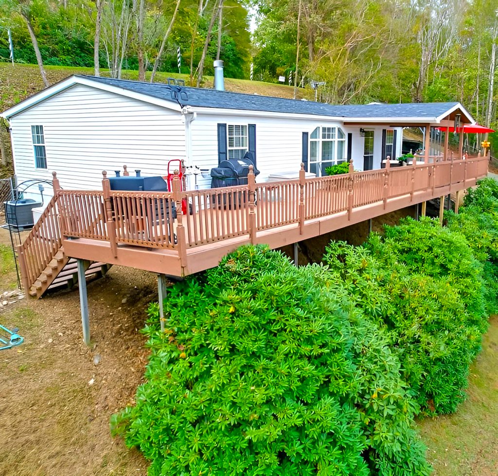 19 Double Wide Deck Ideas That Add Comfort, Charm, and Curb Appeal