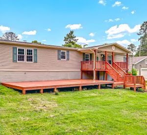 19 Double Wide Deck Ideas That Add Comfort, Charm, and Curb Appeal