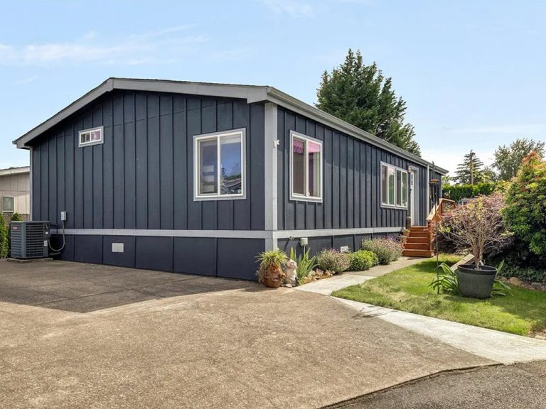 10 Tips for Selecting Double Wide Mobile Home Exterior Color Schemes