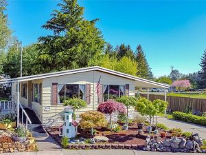 28 Double Wide Mobile Home Landscaping Ideas That Wow