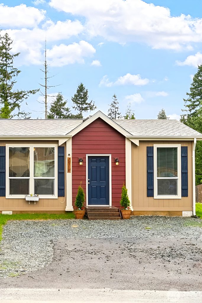 21 Stunning Mobile Home Front Door Ideas