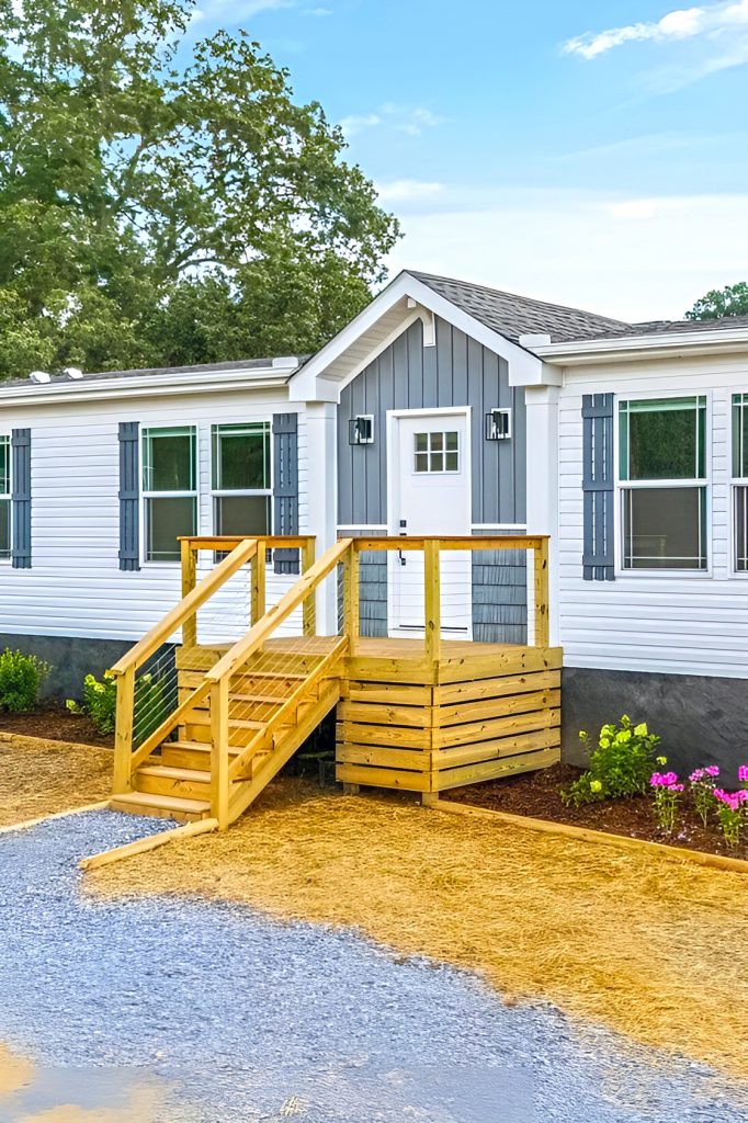 21 Stunning Mobile Home Front Door Ideas