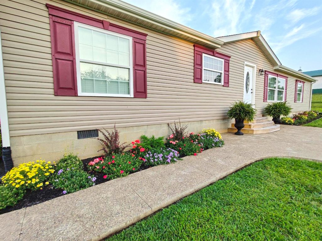 43 Inspiring Mobile Home Landscaping Ideas For Every Yard Size