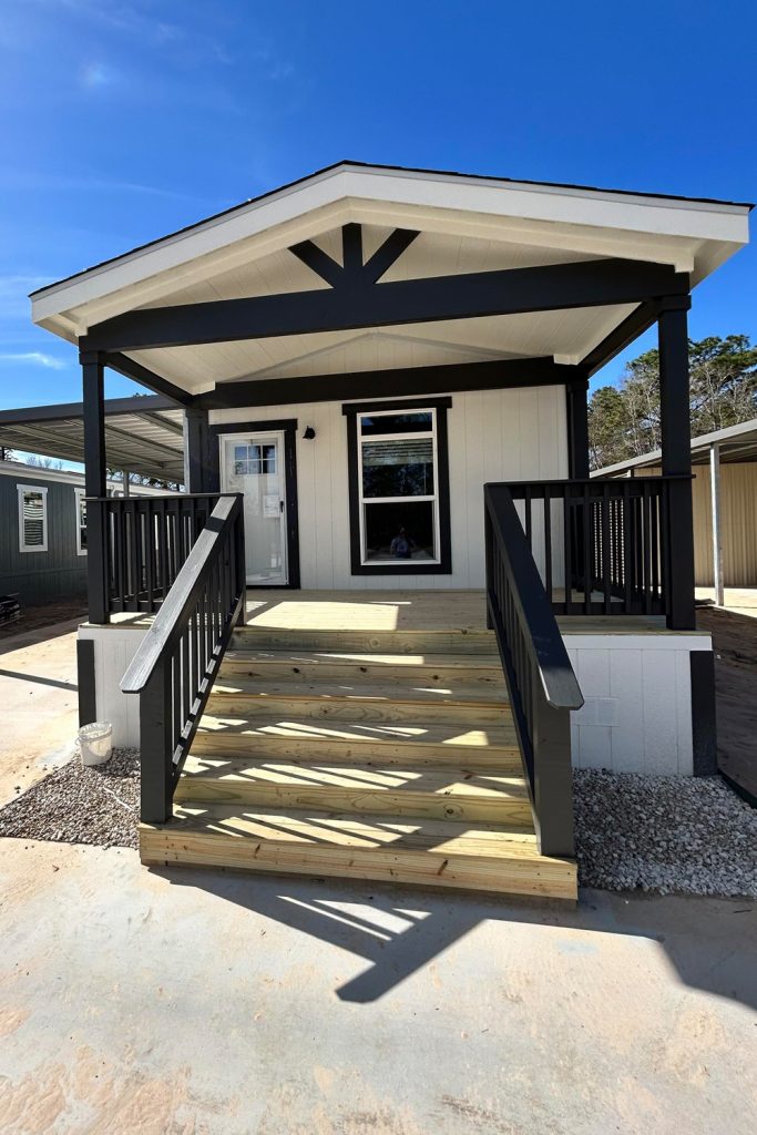 30 Mobile Home Porch Ideas That Instantly Boost Curb Appeal