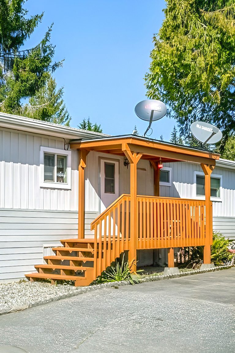 20 Small Mobile Home Porch Design Ideas to Boost Curb Appeal