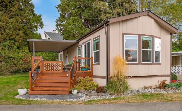 12 Easy Ways to Make Your Mobile Home Look Like a House (Without ...