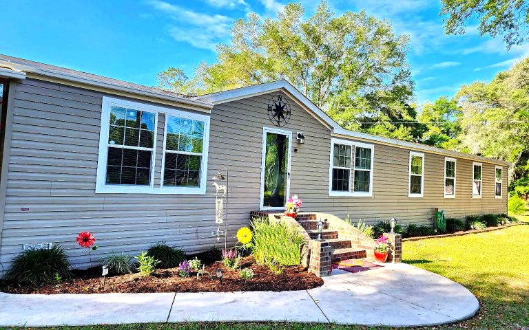 28 Mobile Home Walkway Ideas That’ll Instantly Boost Curb Appeal