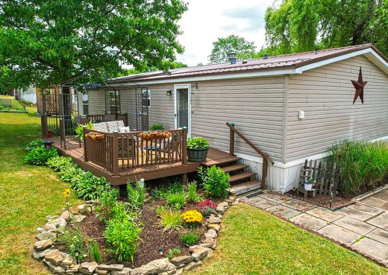 28 Mobile Home Walkway Ideas That’ll Instantly Boost Curb Appeal