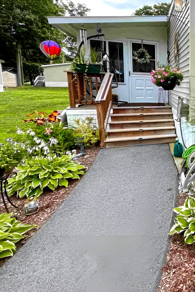 28 Mobile Home Walkway Ideas That’ll Instantly Boost Curb Appeal