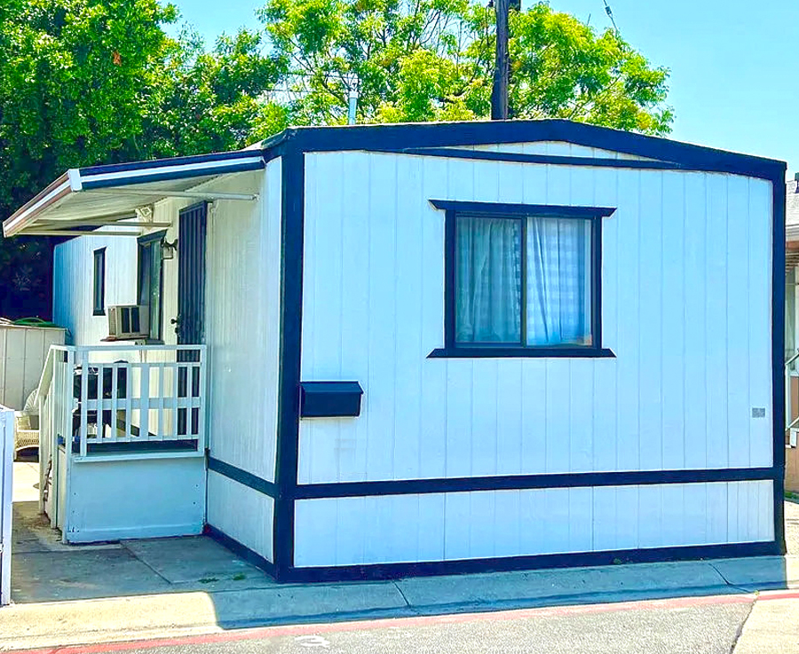 Small Mobile Home Decorating Ideas: Cozy Farmhouse Style on a Budget