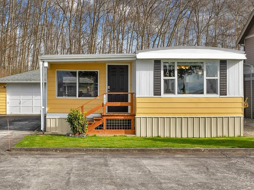25 Mobile Home Outdoor Ideas That Boost Charm in a Big Way